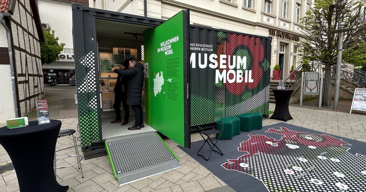 MuseumMobil steht auf dem Marktplatz | Stadt Beckum